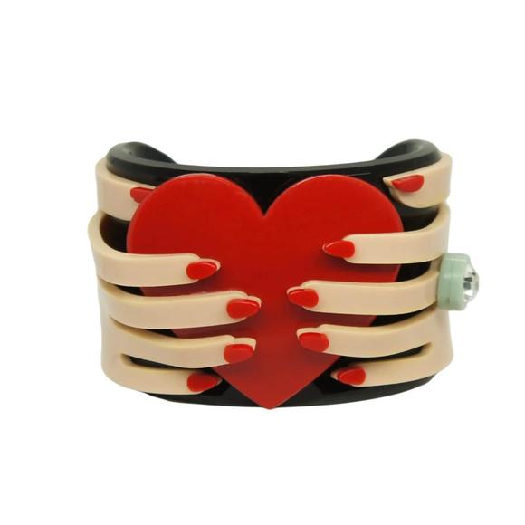 GISSA BICALHO | Jewelry | New Gissa Bicalho Hands And Heart Bracelet In ...